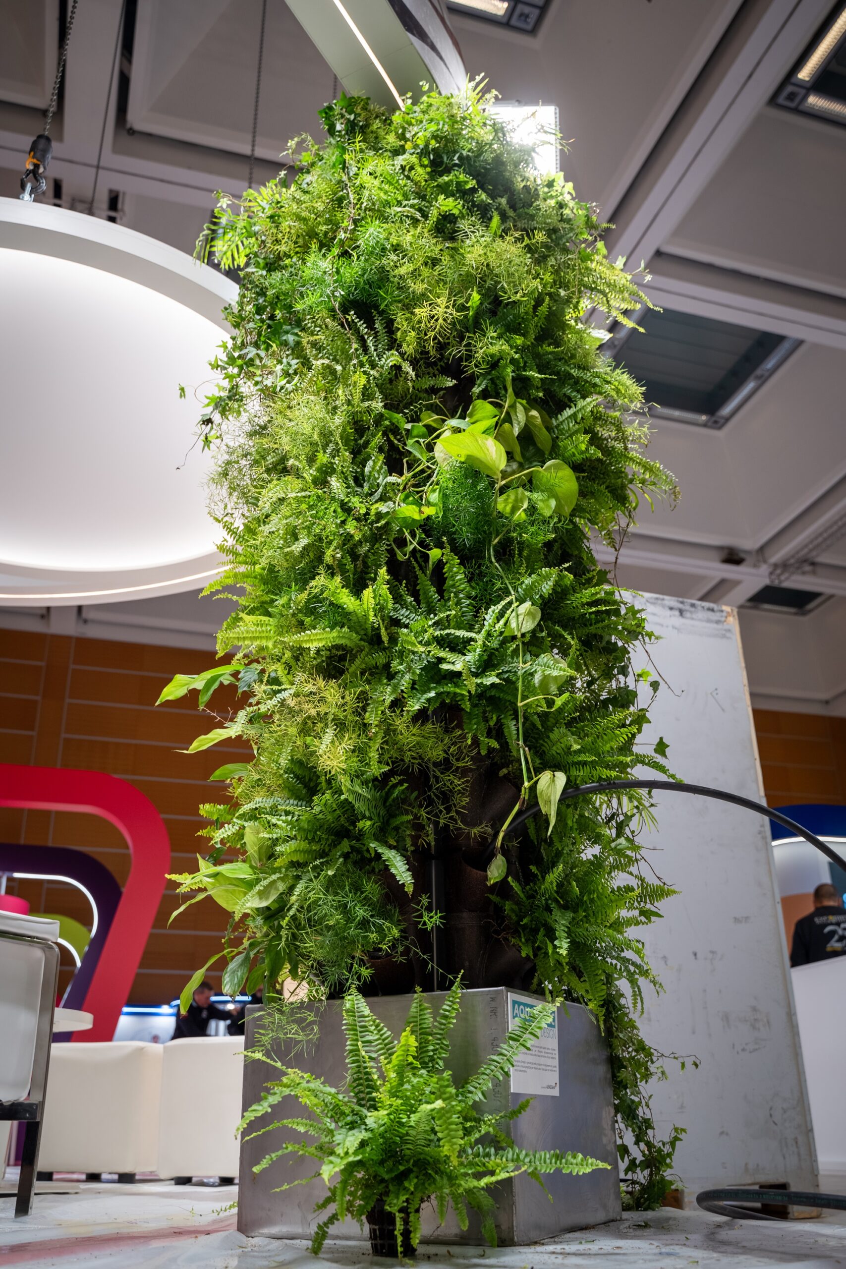 Totem DWT - Hydroponic tree - Impianti di Coltivazione in Acquaponica